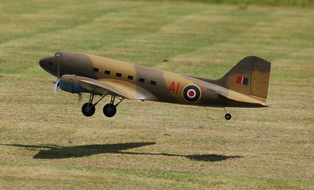 Power Setup for Top Flite DC3 - Power System Selection - RCM&E Home of ...