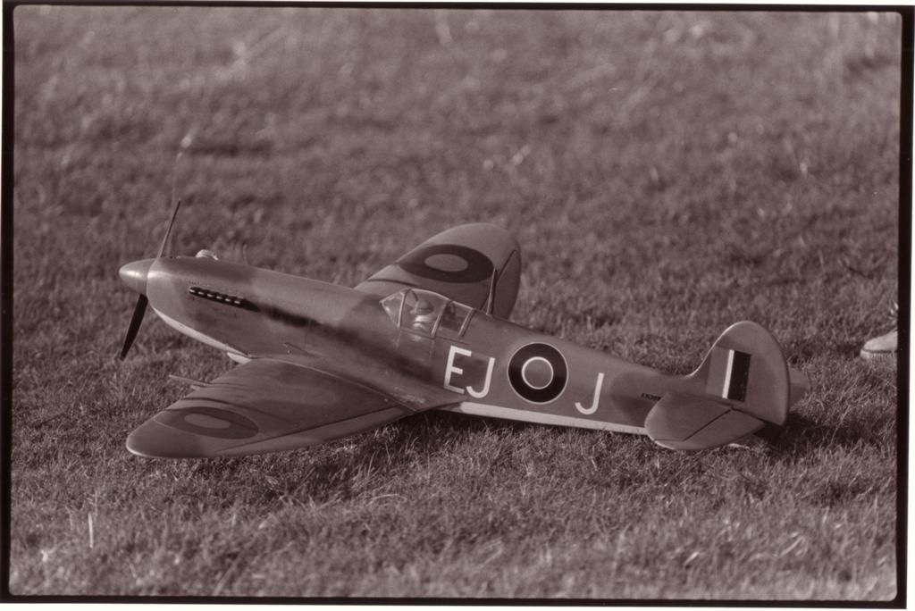 Cambrian funfighters - All Things Model Flying - RCM&E Home of Model ...