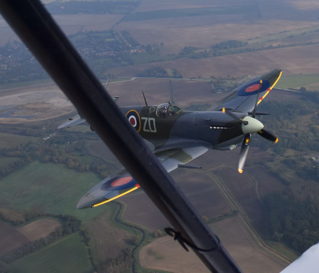 Supermarine Spitfire IX MH434, photographed in the air from Dragon ...