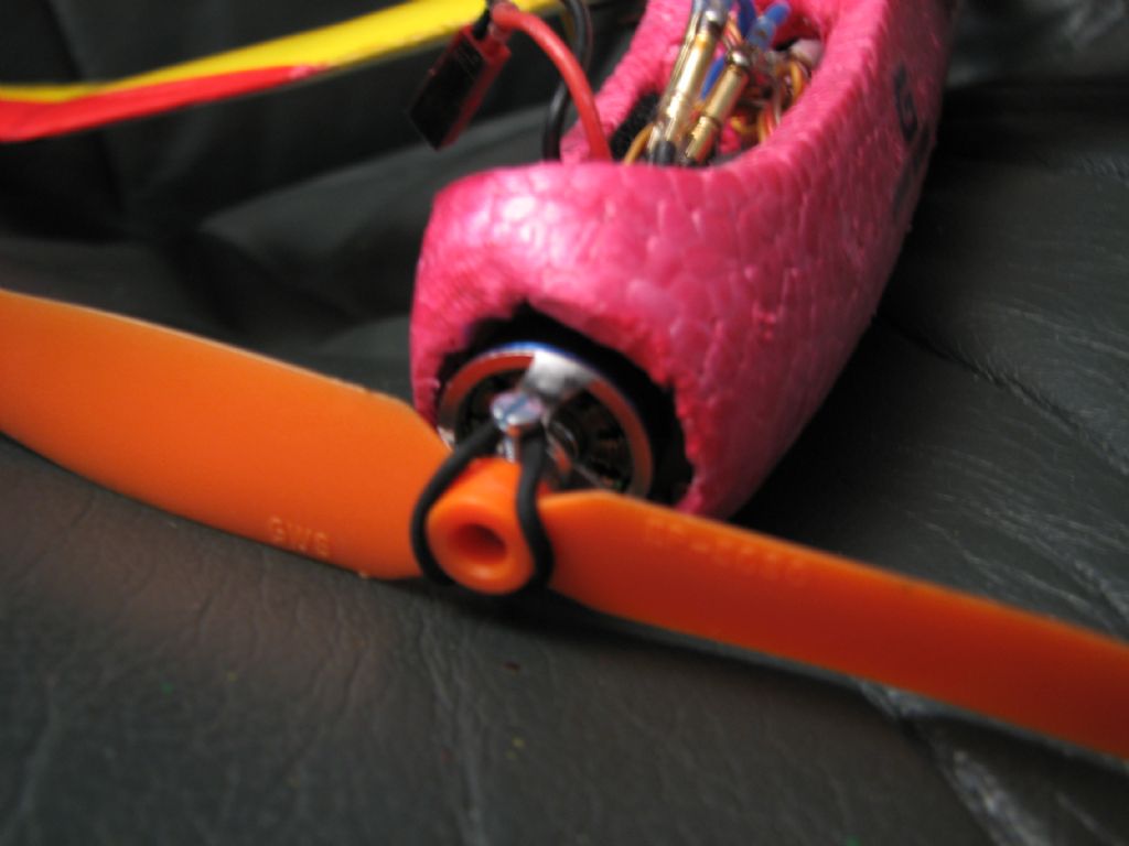 MP fox with graupner mini discus d2c wings - Foam models - RCM&E Home ...