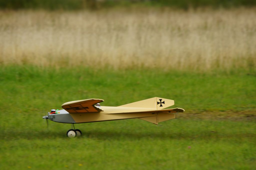 Balsa USA Taube 40 Build - Building from Traditional Kits and Plans ...