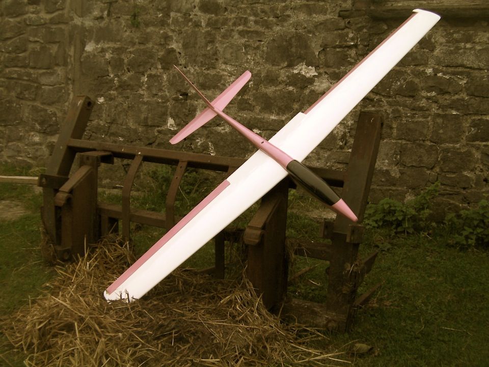 Nearly finished my Chris Foss Middle Phase - Gliders and Gliding ...