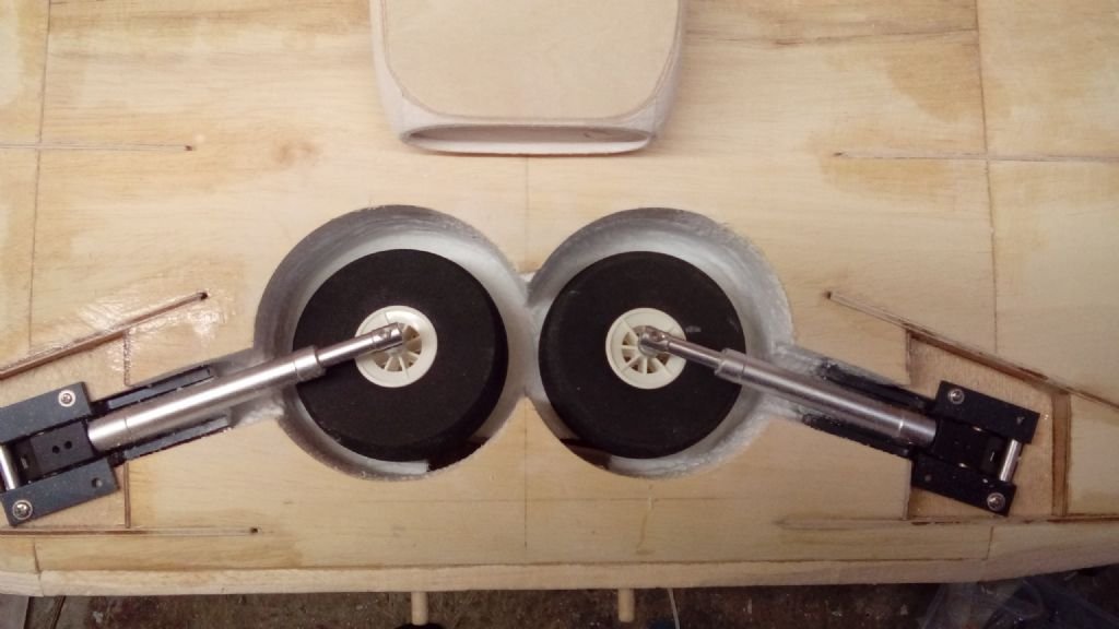 Cutting servo boxes and undercarriage mounts in foam wings? - All ...