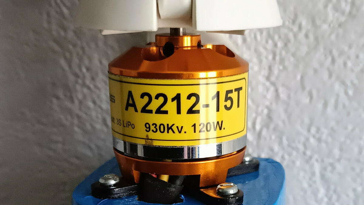 What is it? - Motor Discussion - RCM&E Home of Model Flying Forums
