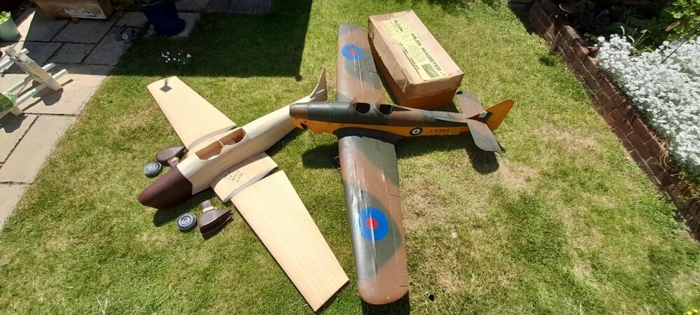 BOWMAN KITS - Dave Banham's Miles Magister 1 E-Convertion & Restoration ...