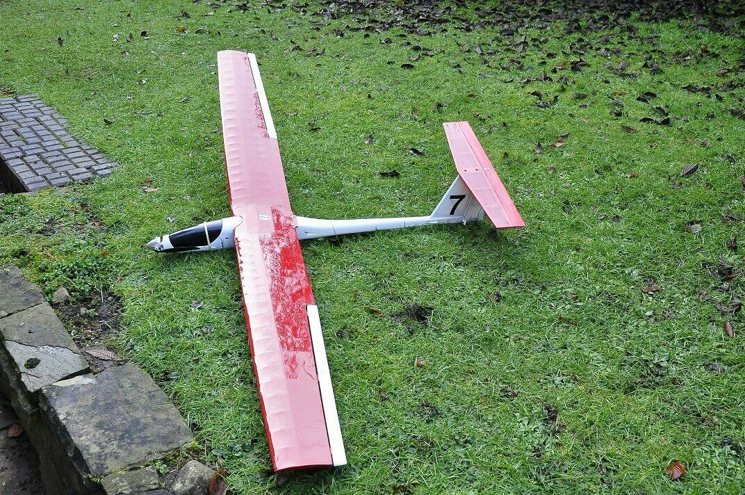 Gifted Glider, but what is it please? - Page 2 - Gliders and Gliding ...