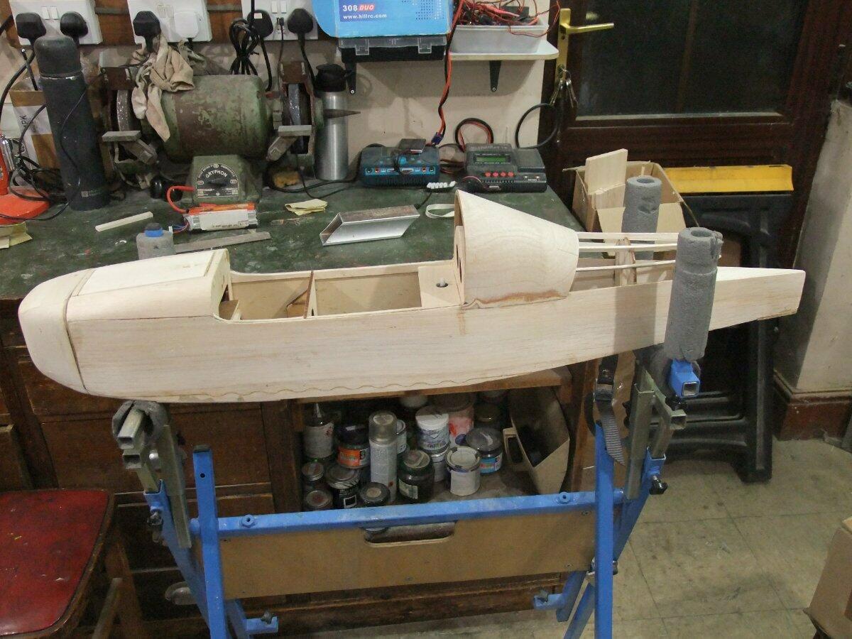 Model maintainence stand / cradle - Gadgets and Electronics - RCM&E ...