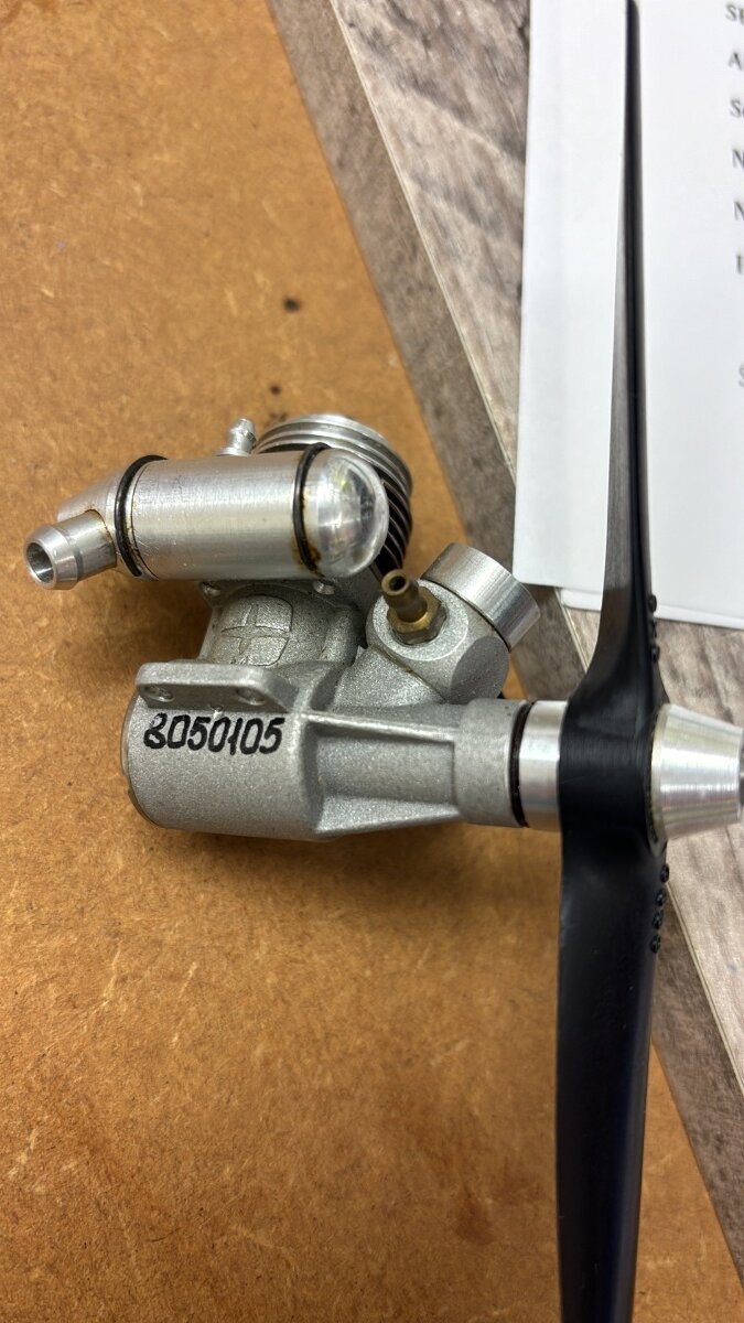 Engine ID please - IC Engines - RCM&E Home of Model Flying Forums